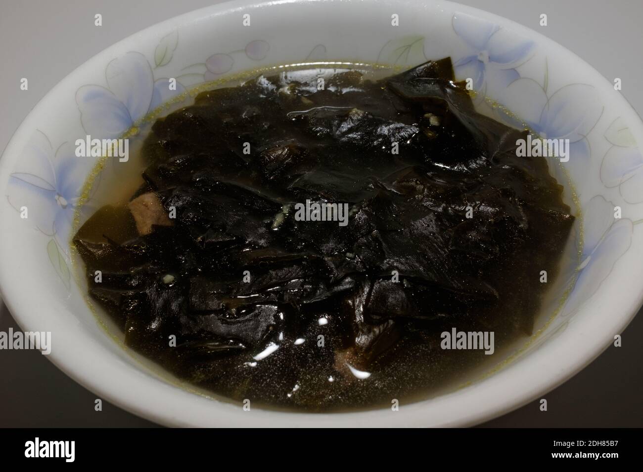 Beef stew with beef and seaweed Stock Photo - Alamy