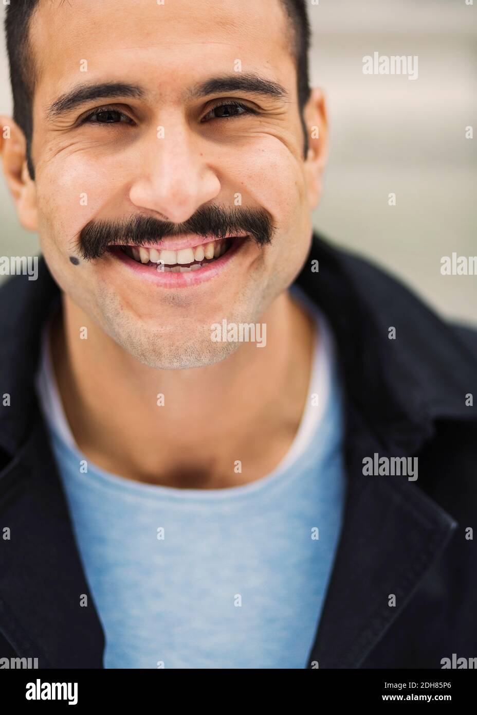 Man moustache mustache smile smiling hi-res stock photography and ...