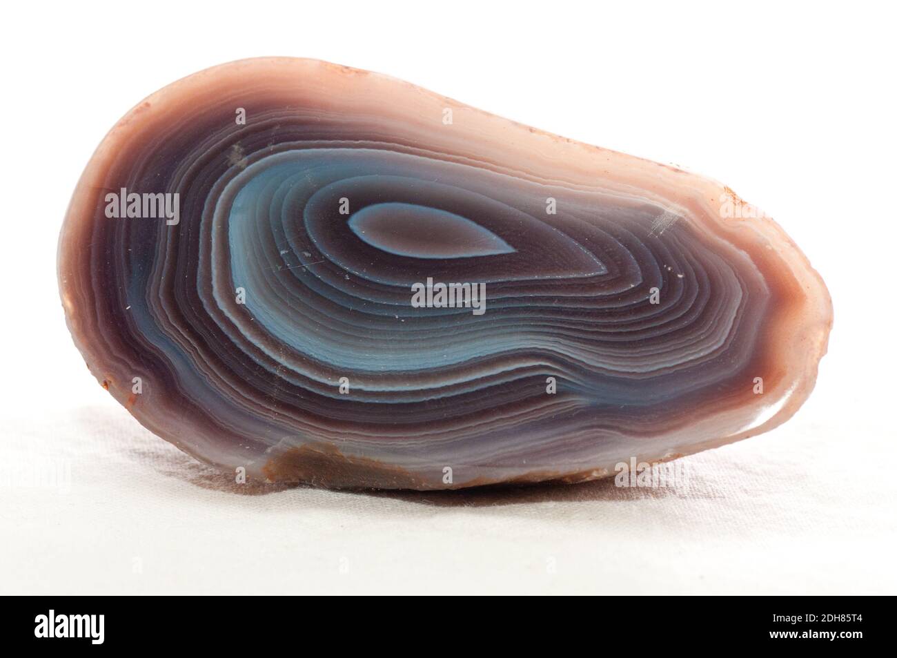 rough round agate mineral sample with outer shell geode Stock Photo - Alamy