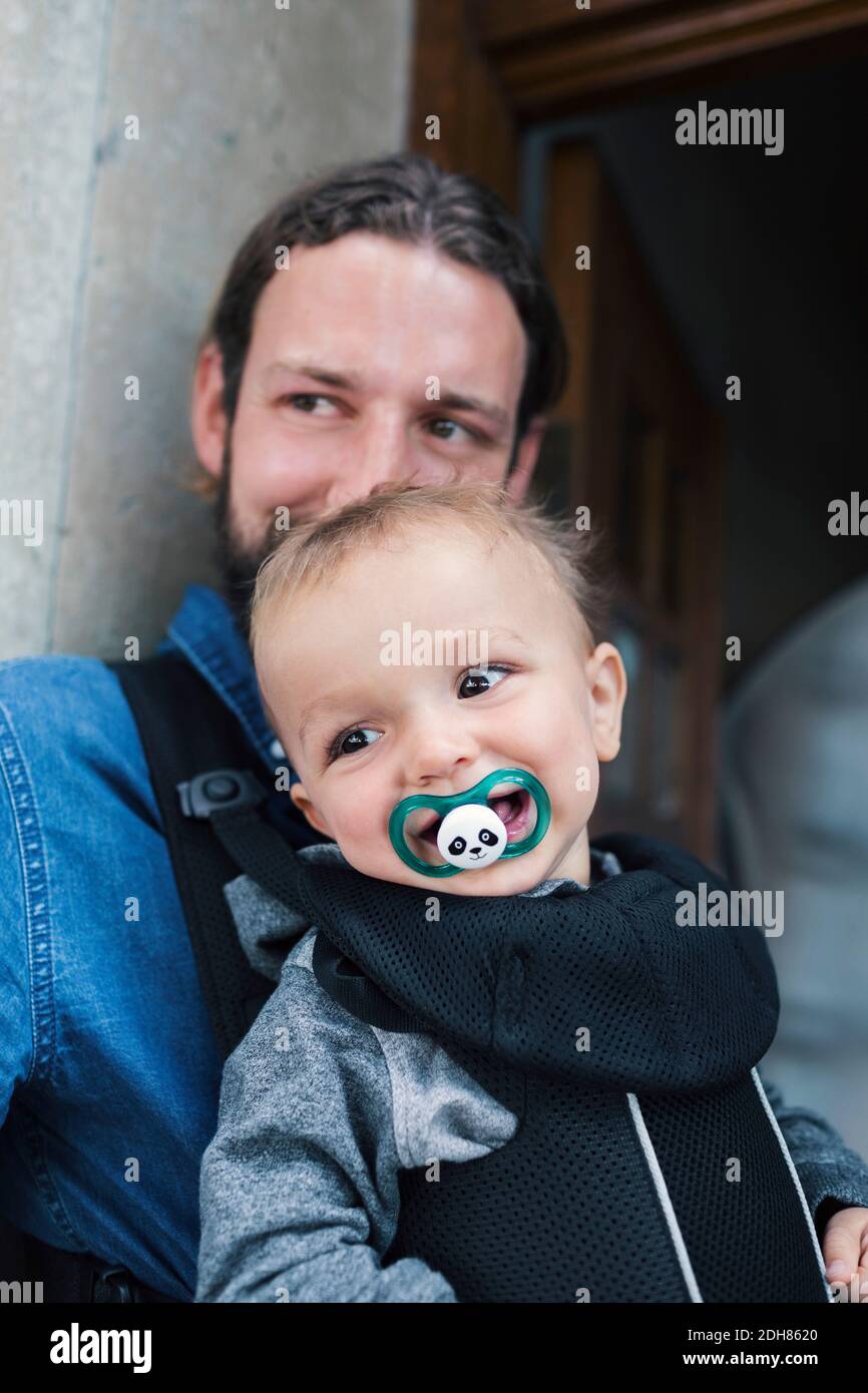 Baby carrier man hi-res stock photography and images - Alamy