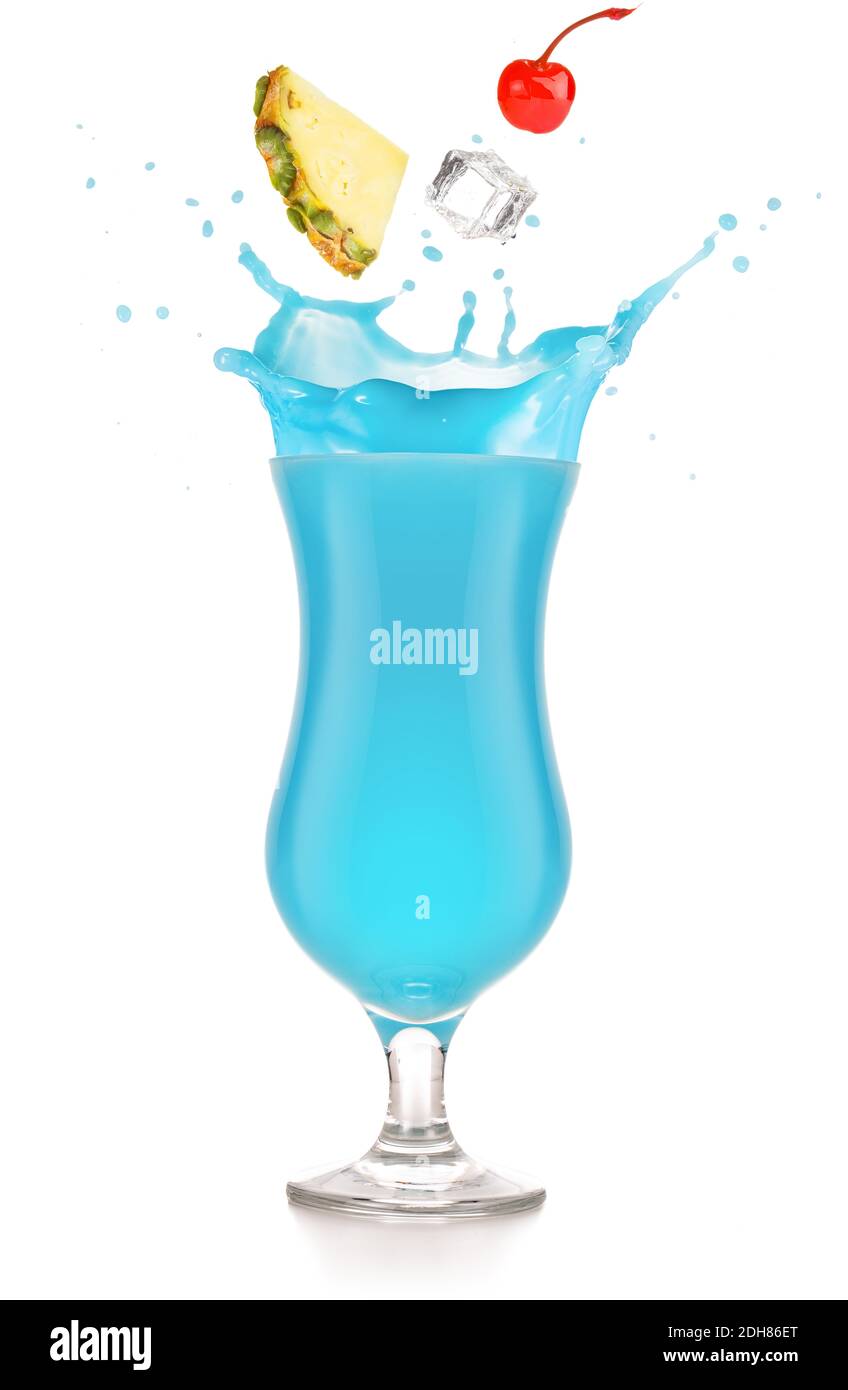 Blue curacao pineapple cocktail hi-res stock photography and images - Alamy