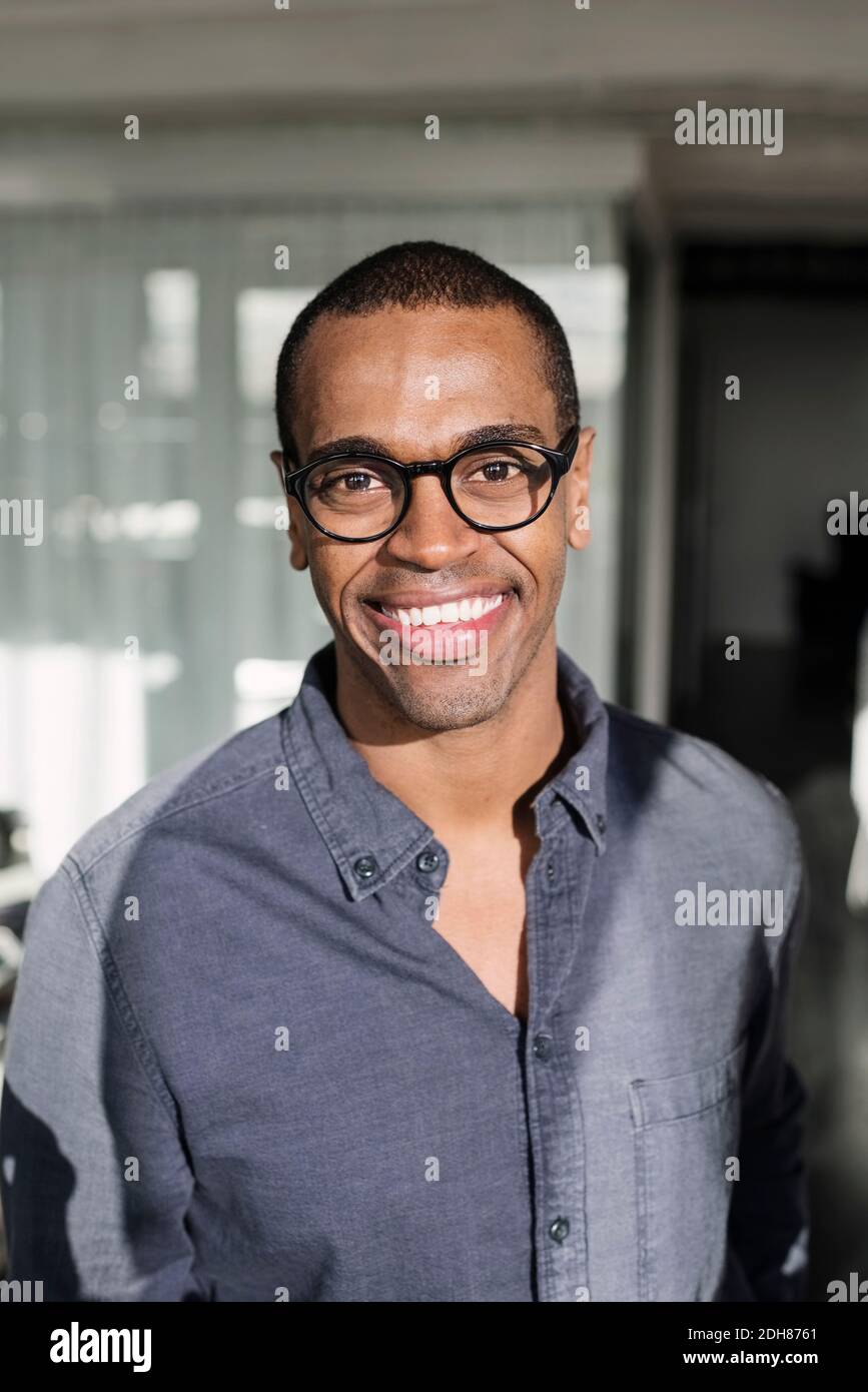 Businessman delighted hi-res stock photography and images - Alamy