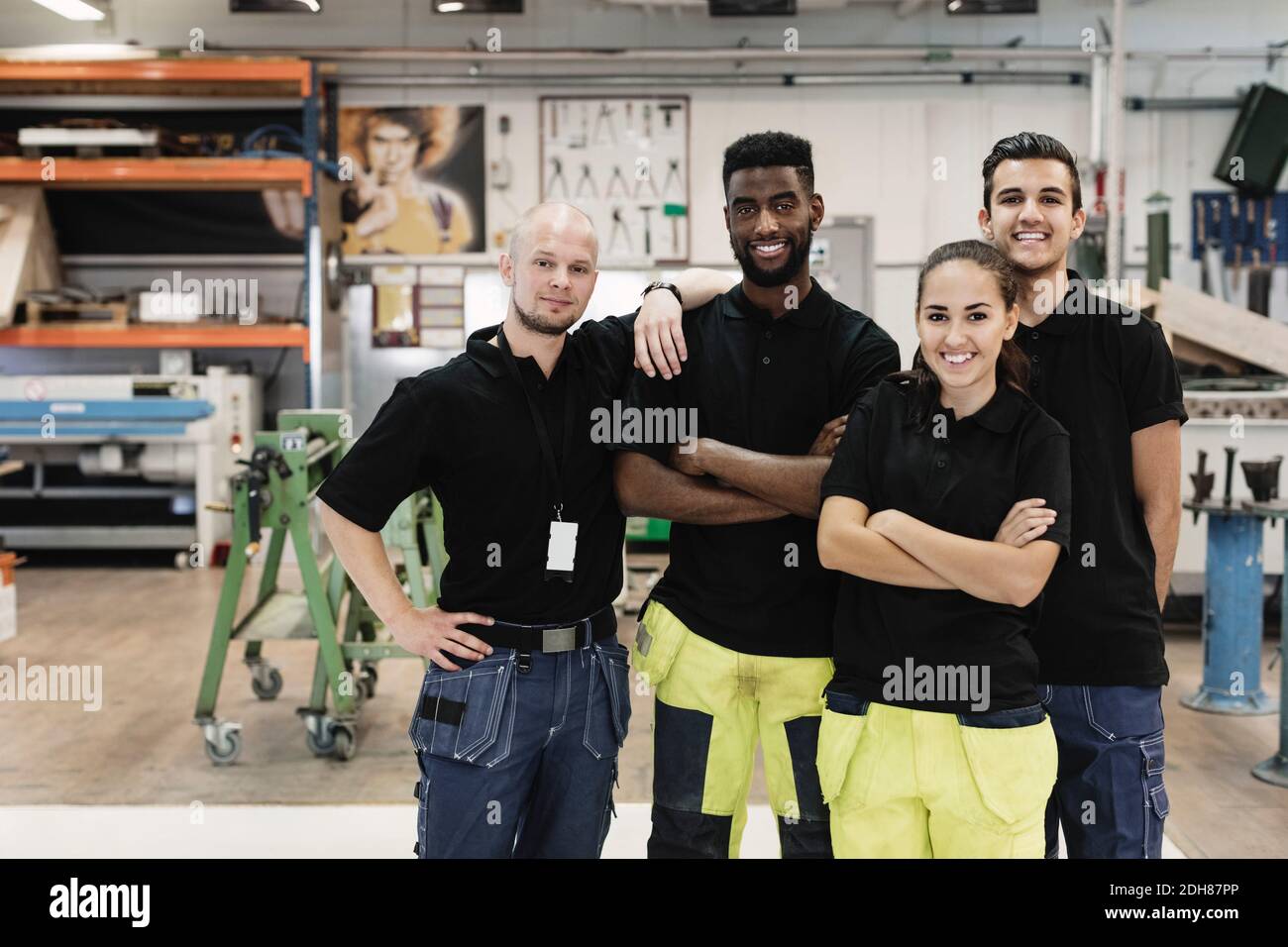 High school group work class hi-res stock photography and images - Alamy