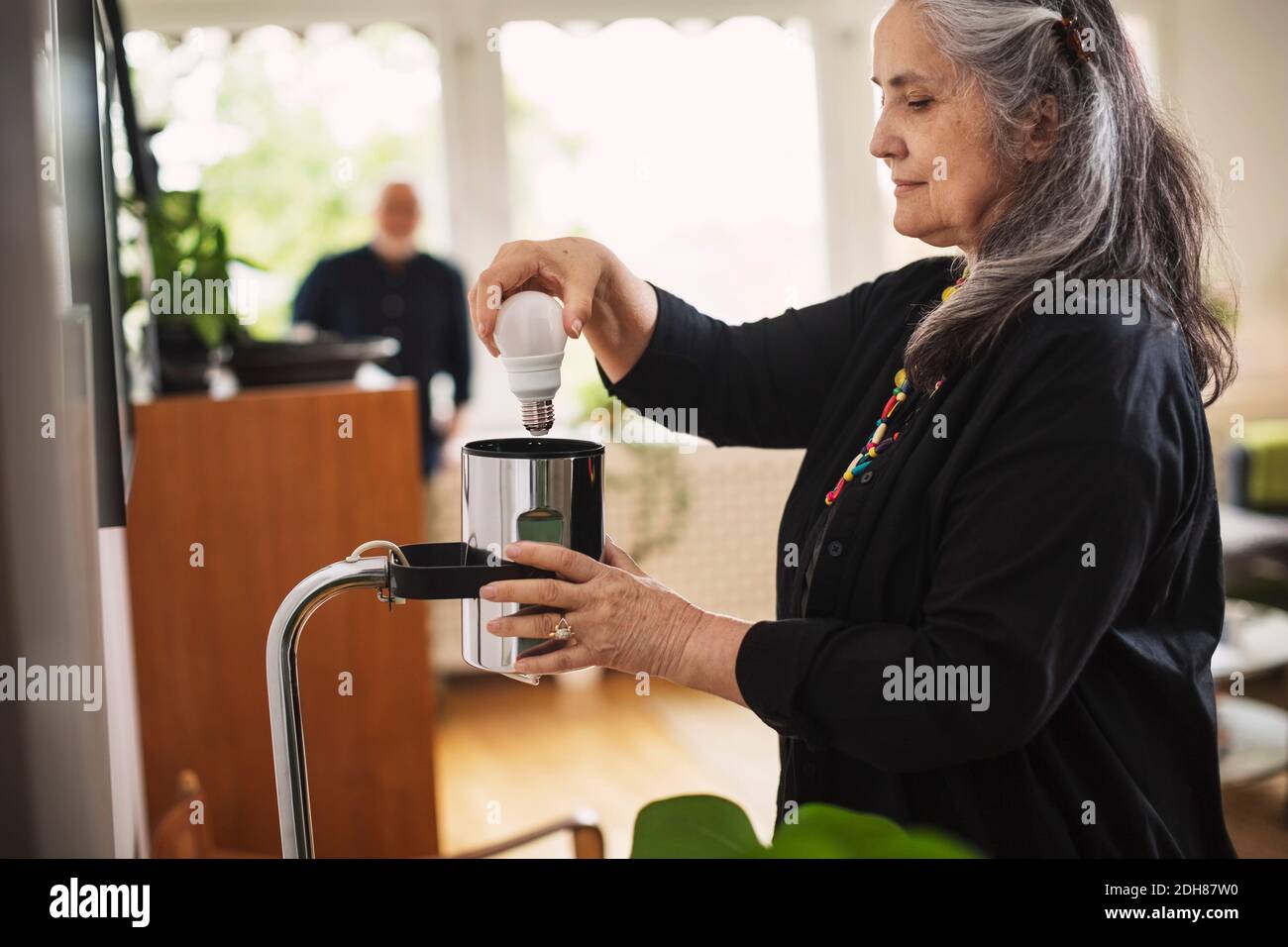 Changing lighting hi-res stock photography and images - Alamy