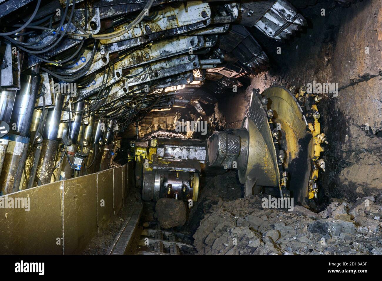Longwall coal mining hi-res stock photography and images - Alamy