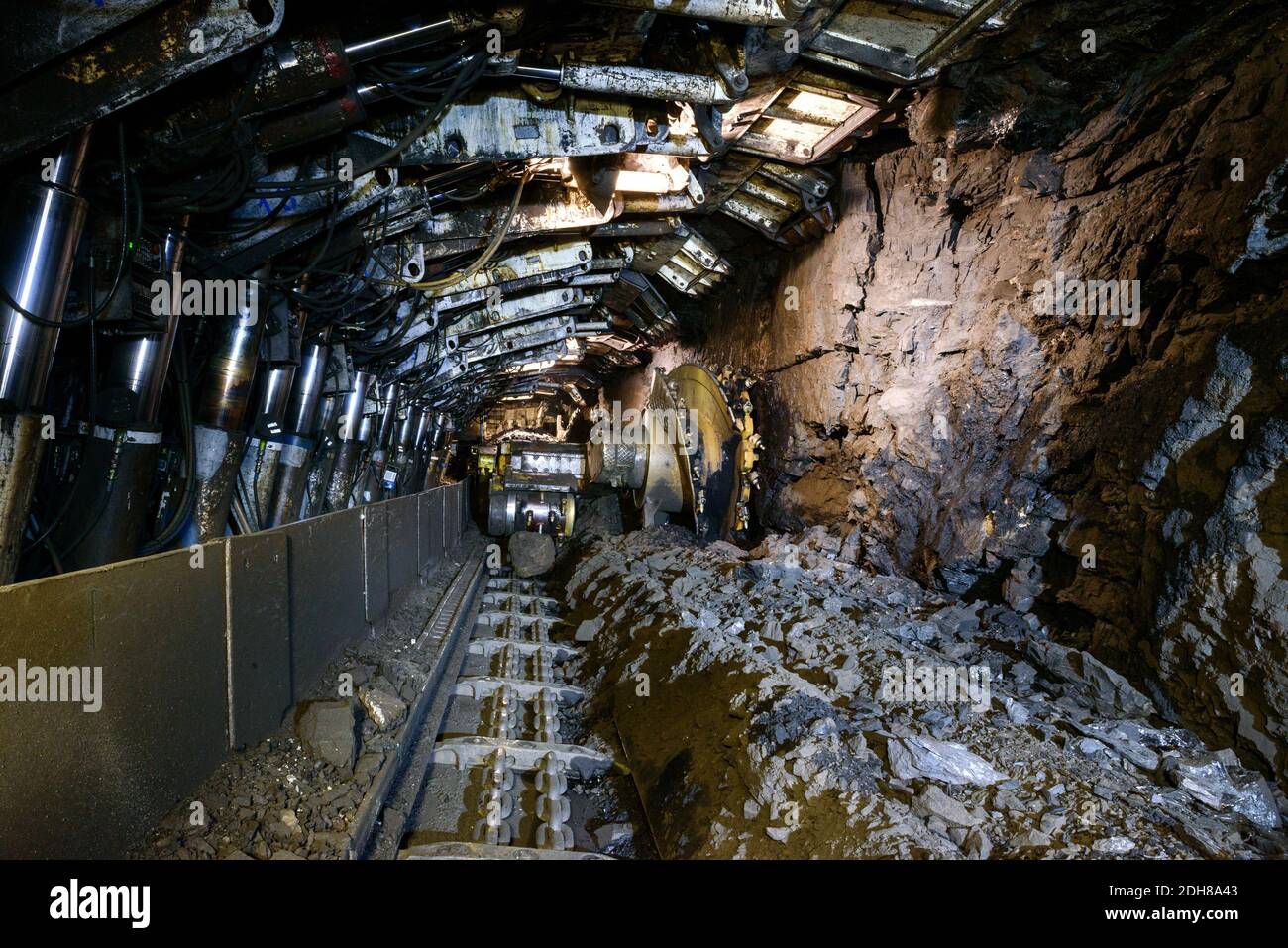 Longwall coal mining hi-res stock photography and images - Alamy