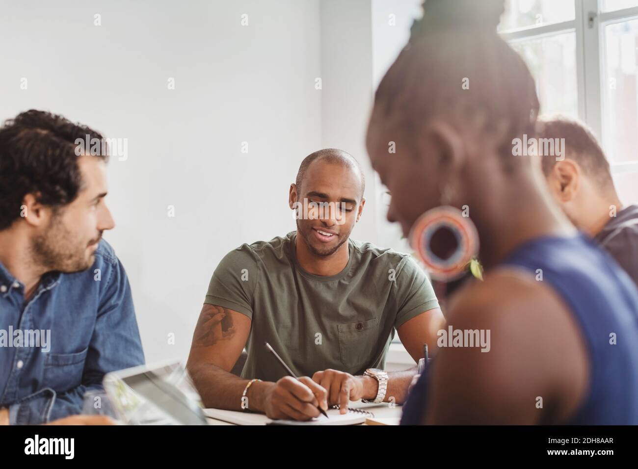 Four friends of the writing table hi-res stock photography and images ...