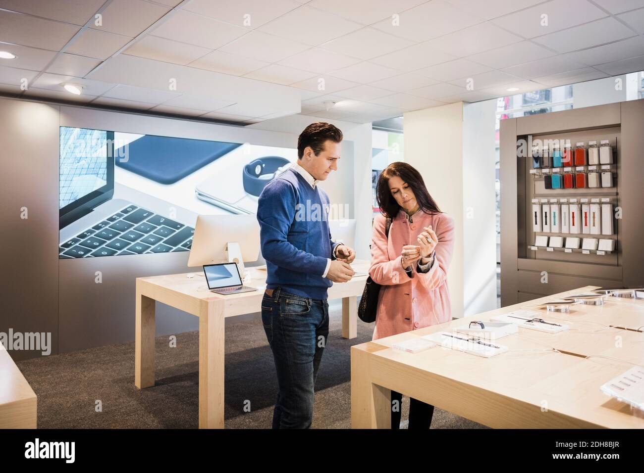 Wearable clothing hi-res stock photography and images - Alamy