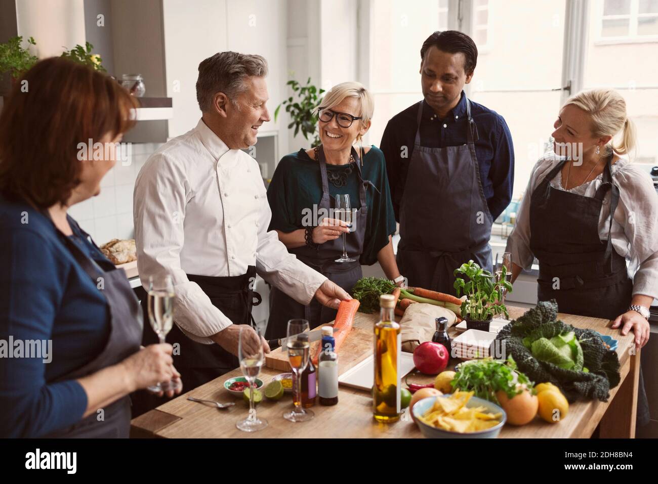 Indian teaching expertise hi-res stock photography and images - Alamy