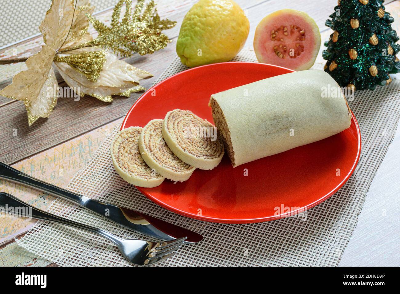 Rolo cake hi-res stock photography and images - Alamy