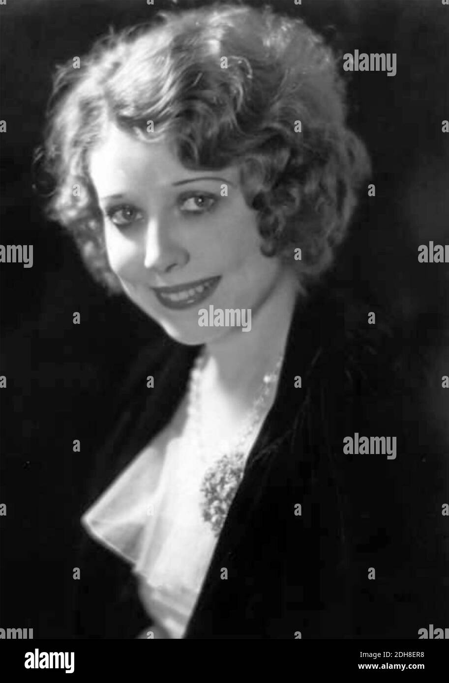 ANNETTE HANSHAW (1901-1985) American jazz singer in the 1930s Stock ...