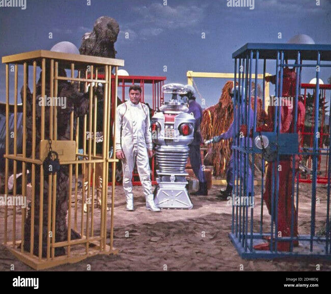 Lost in space tv hi-res stock photography and images - Alamy
