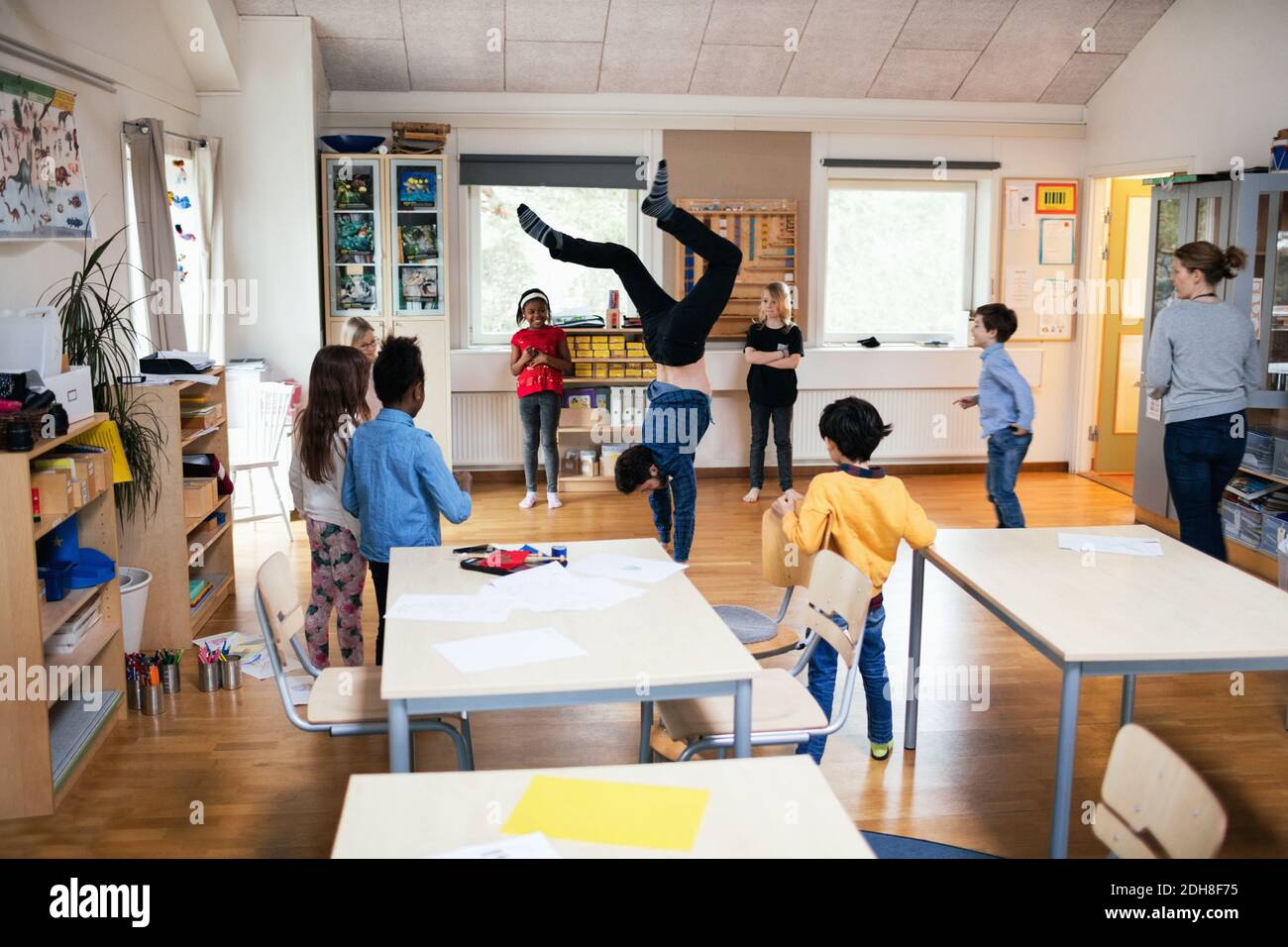 Girls handstand at school hi-res stock photography and images - Alamy