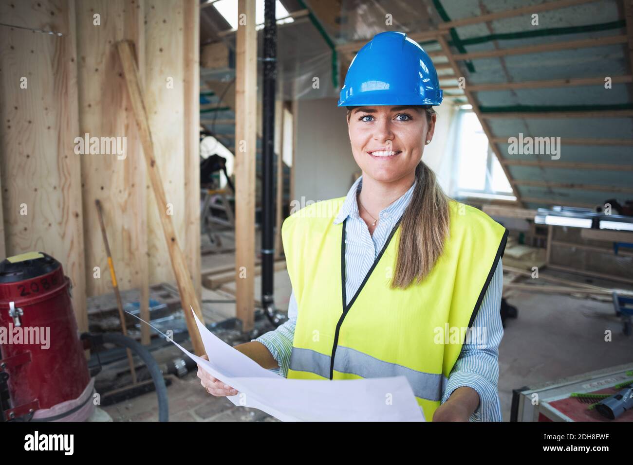 Manual worker hi-res stock photography and images - Alamy