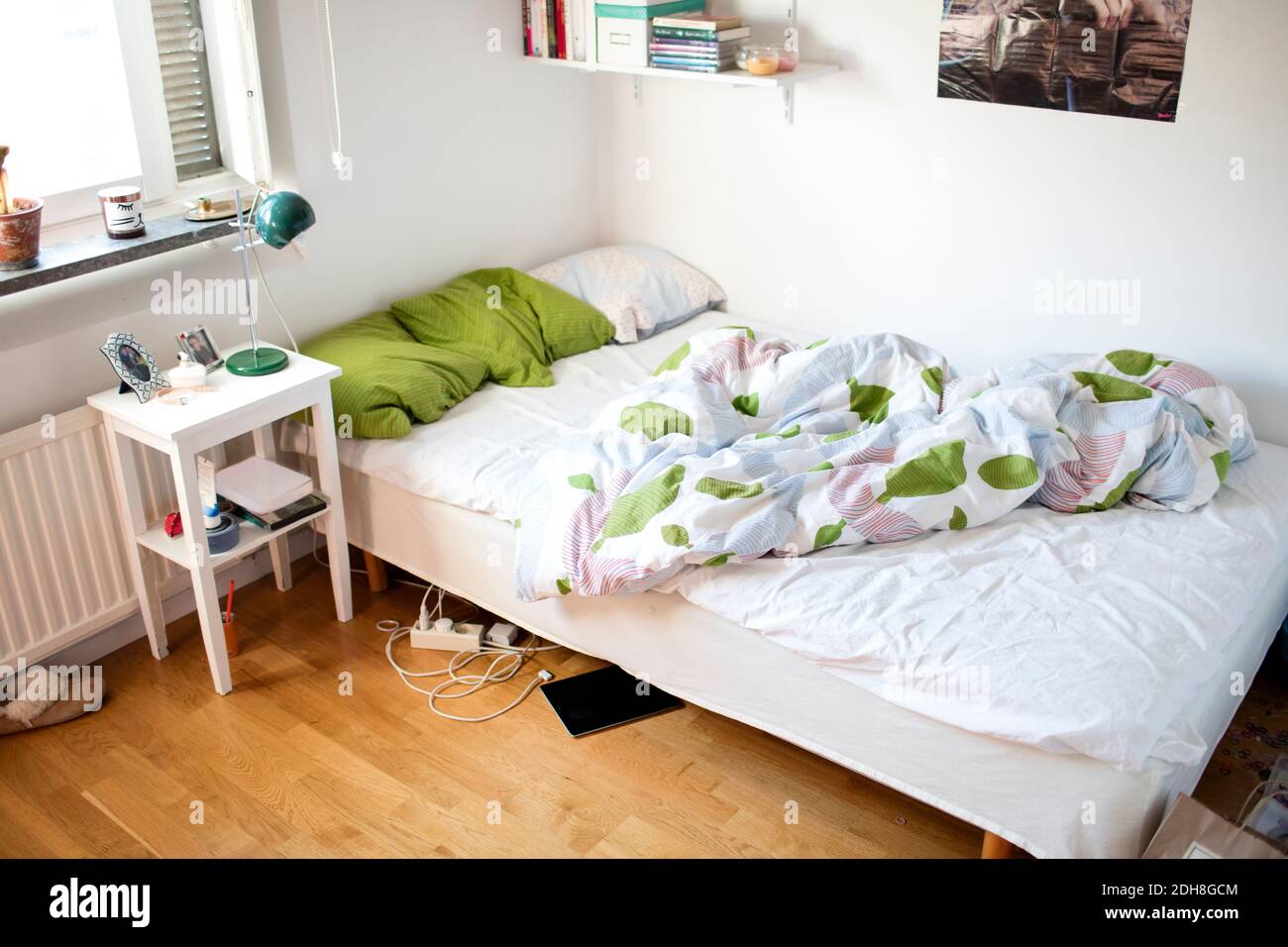 Bed side view nobody hi-res stock photography and images - Alamy