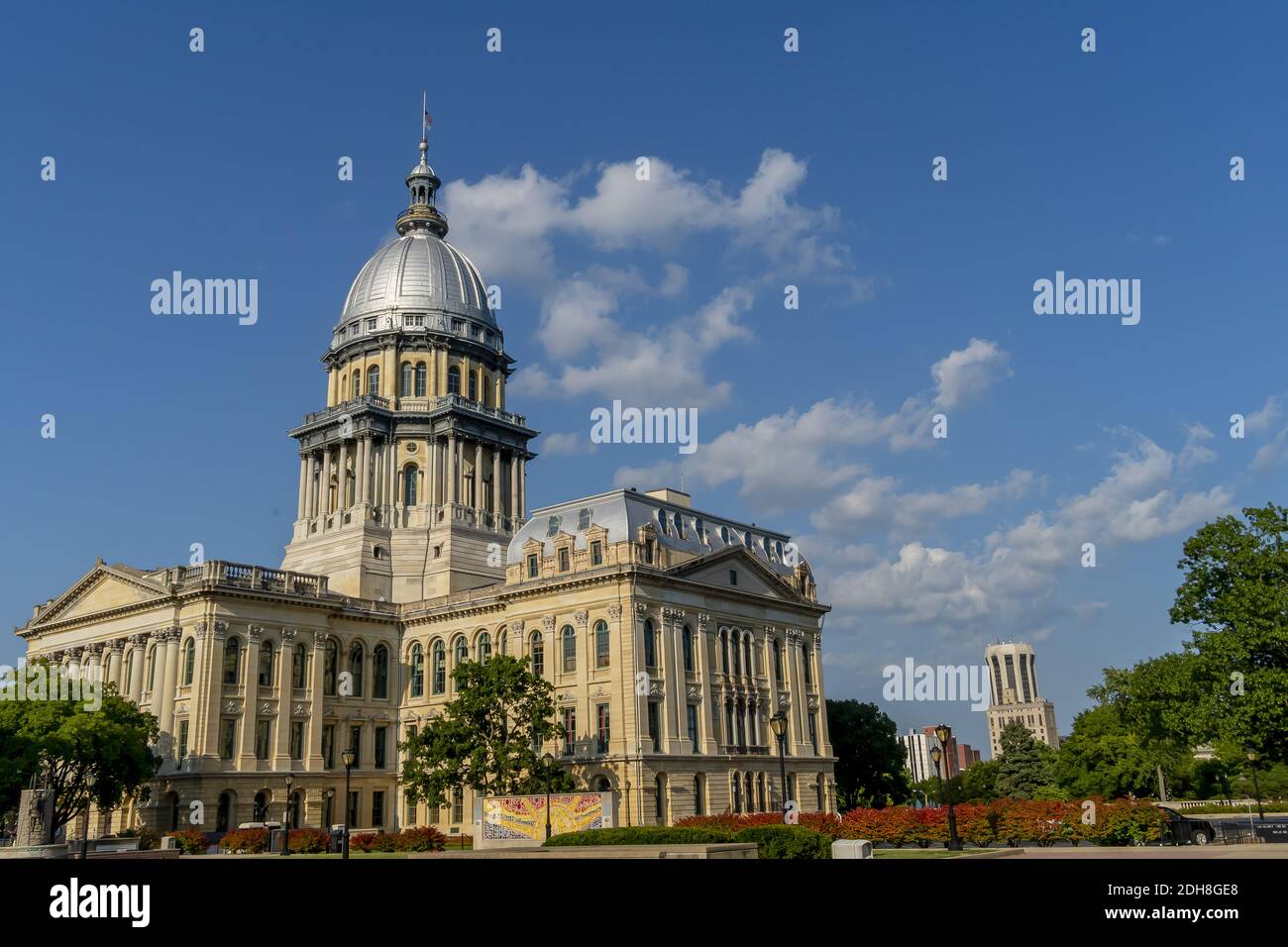 Illinois state capitol building hi-res stock photography and images - Alamy