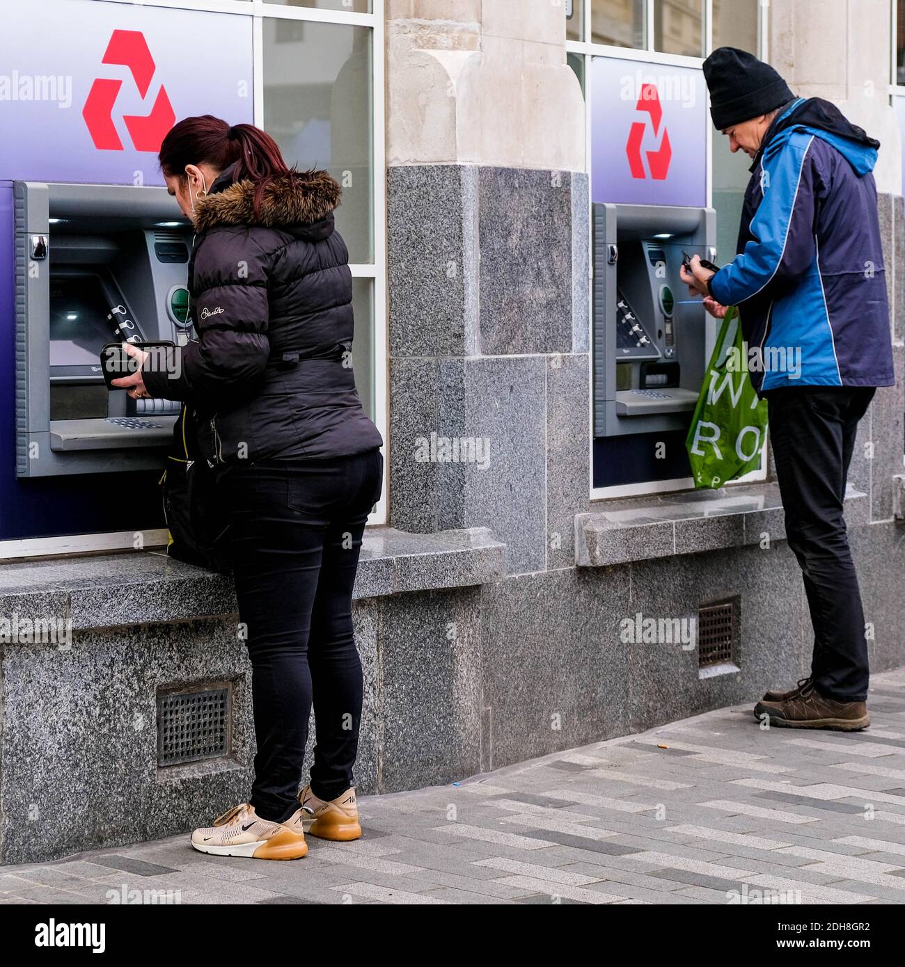 Natwest atm cash machine hi-res stock photography and images - Alamy