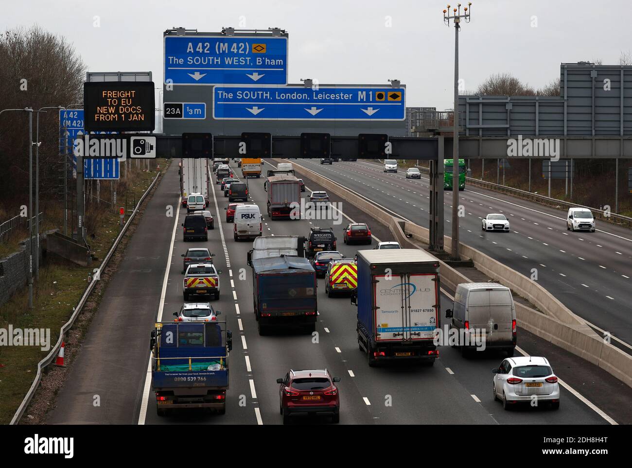 End Motorway Sign High Resolution Stock Photography and Images - Alamy