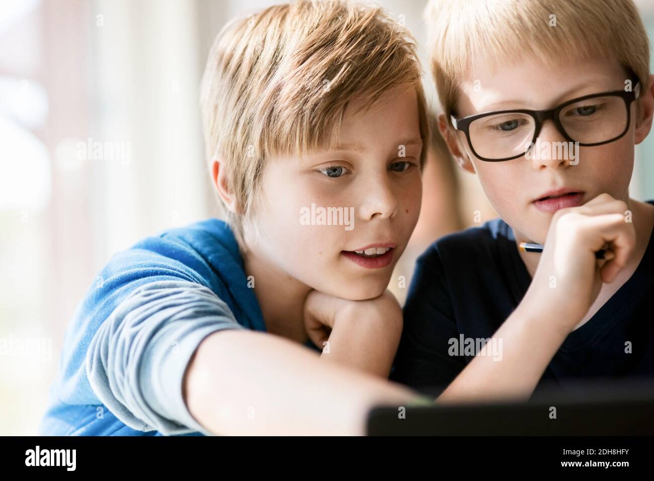 Child digital learning hi-res stock photography and images - Alamy