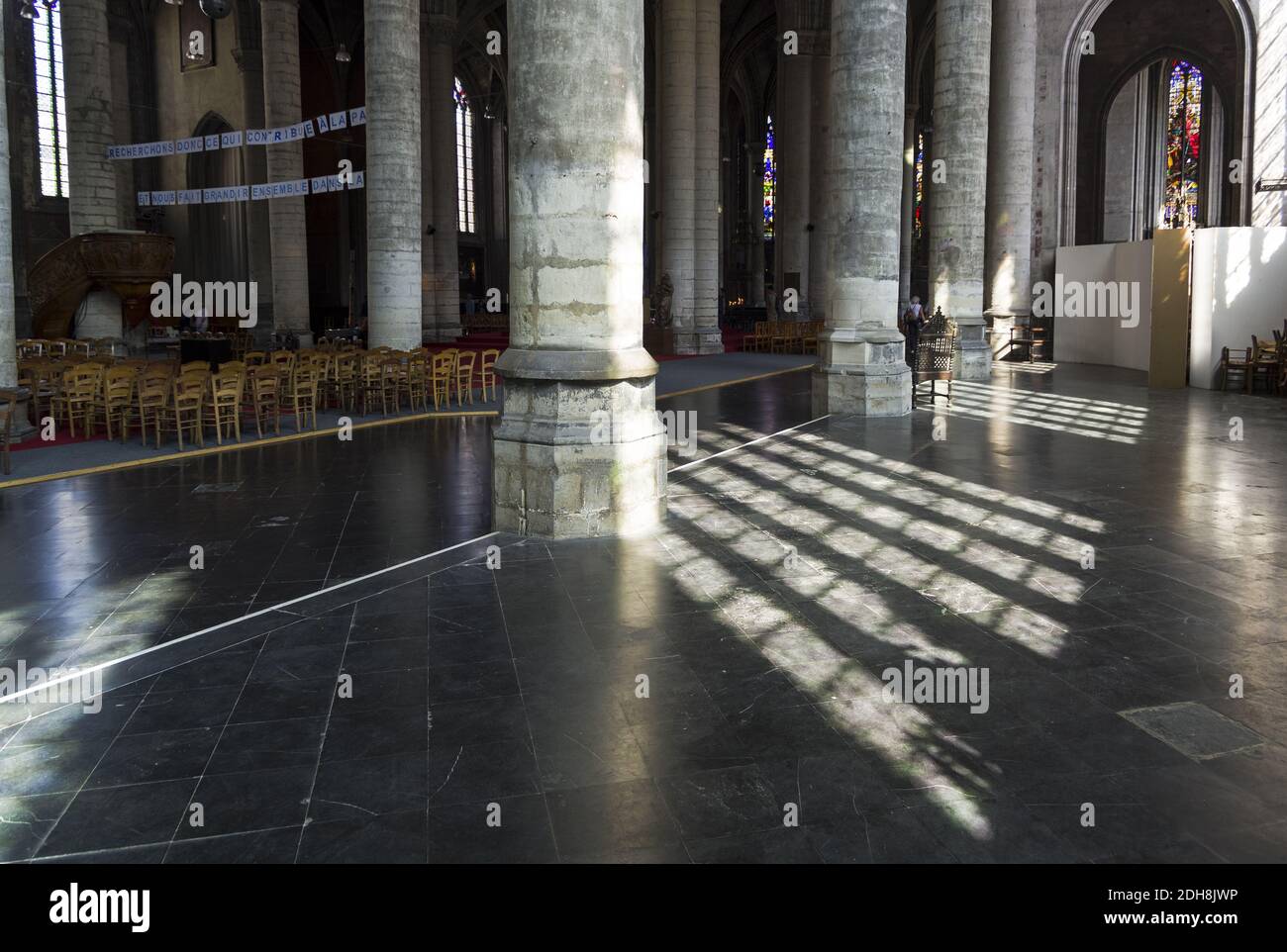 Interior of a catholic temple Stock Photo - Alamy