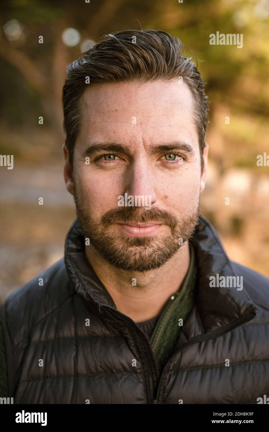 34 portraits hi-res stock photography and images - Alamy