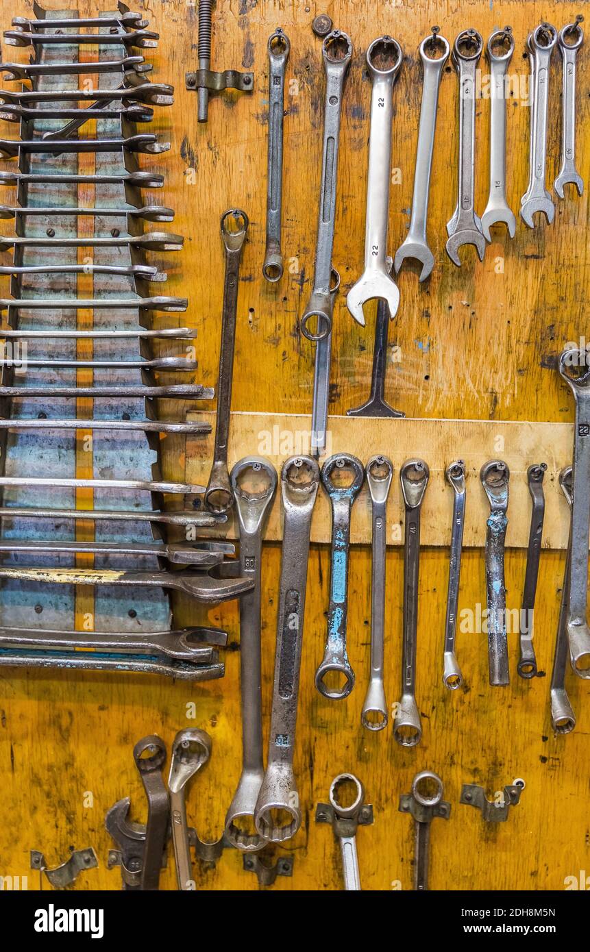 Set of wrenches Stock Photo - Alamy