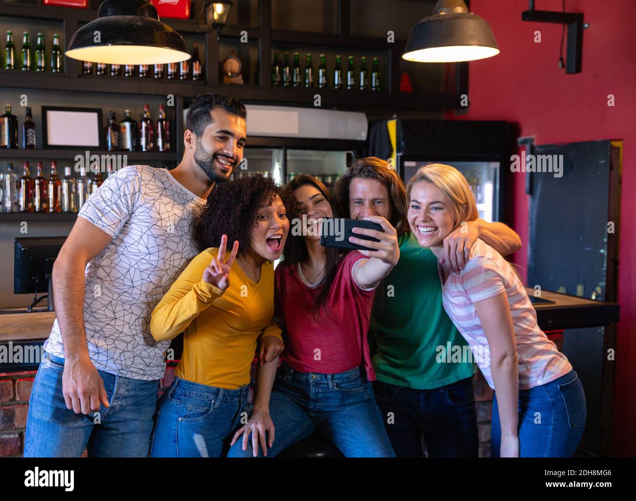 Taking selfies together hi-res stock photography and images - Alamy