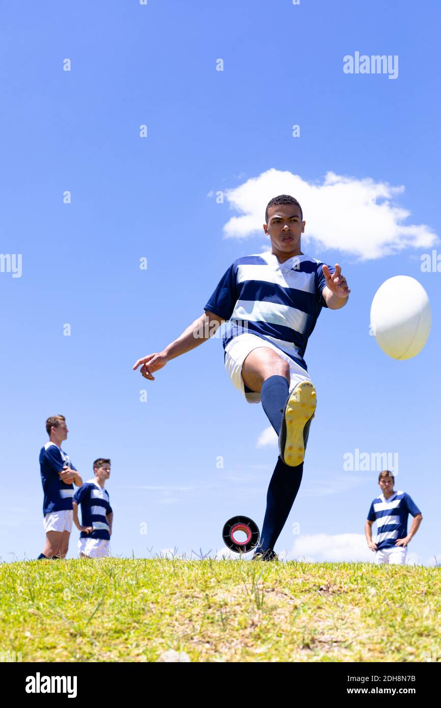 Rugbymen hi-res stock photography and images - Alamy
