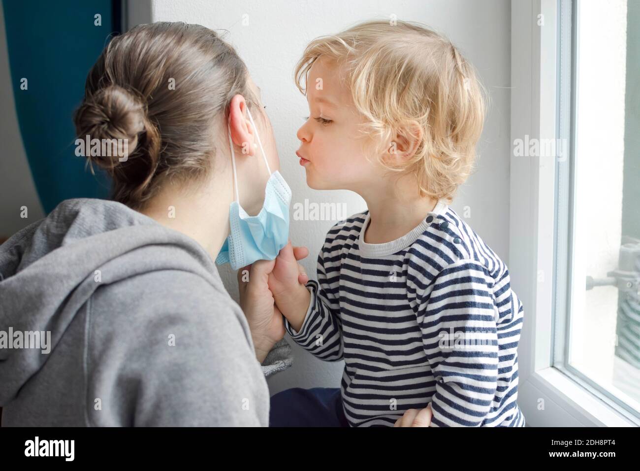 Child off sick hi-res stock photography and images - Alamy
