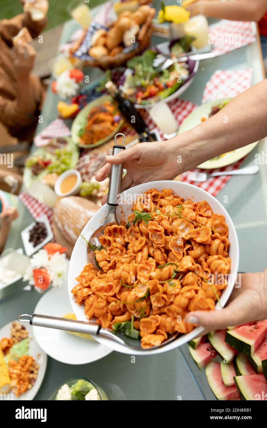One woman eating salad outside hi-res stock photography and images - Alamy