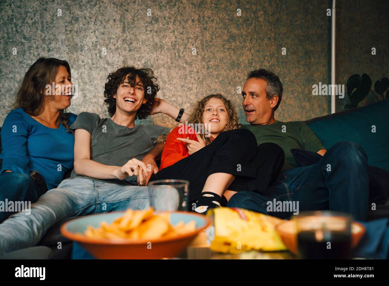 Children living room parent hi-res stock photography and images - Alamy