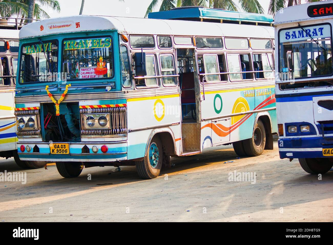 Old Indian Bus High Resolution Stock Photography and Images - Alamy