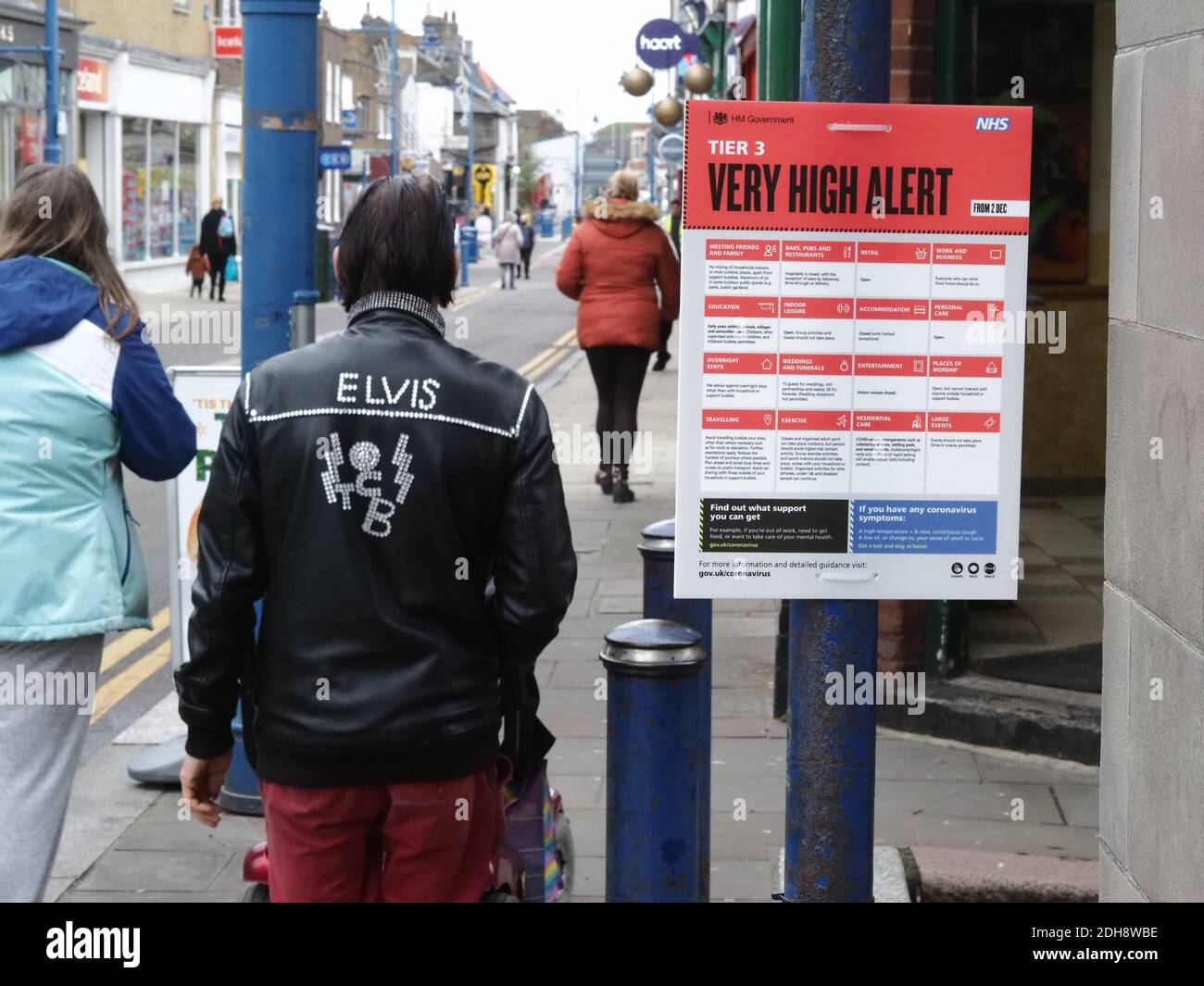 Sheerness, Kent, UK. 10th December, 2020. 'Elvis' spotted in 'Tier 3 ...