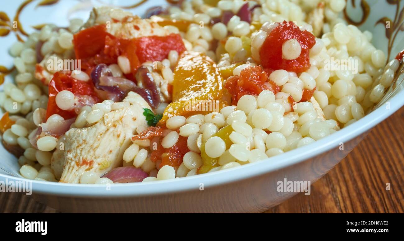 Israel One Pot Garlicky Ptitim Stock Photo - Alamy