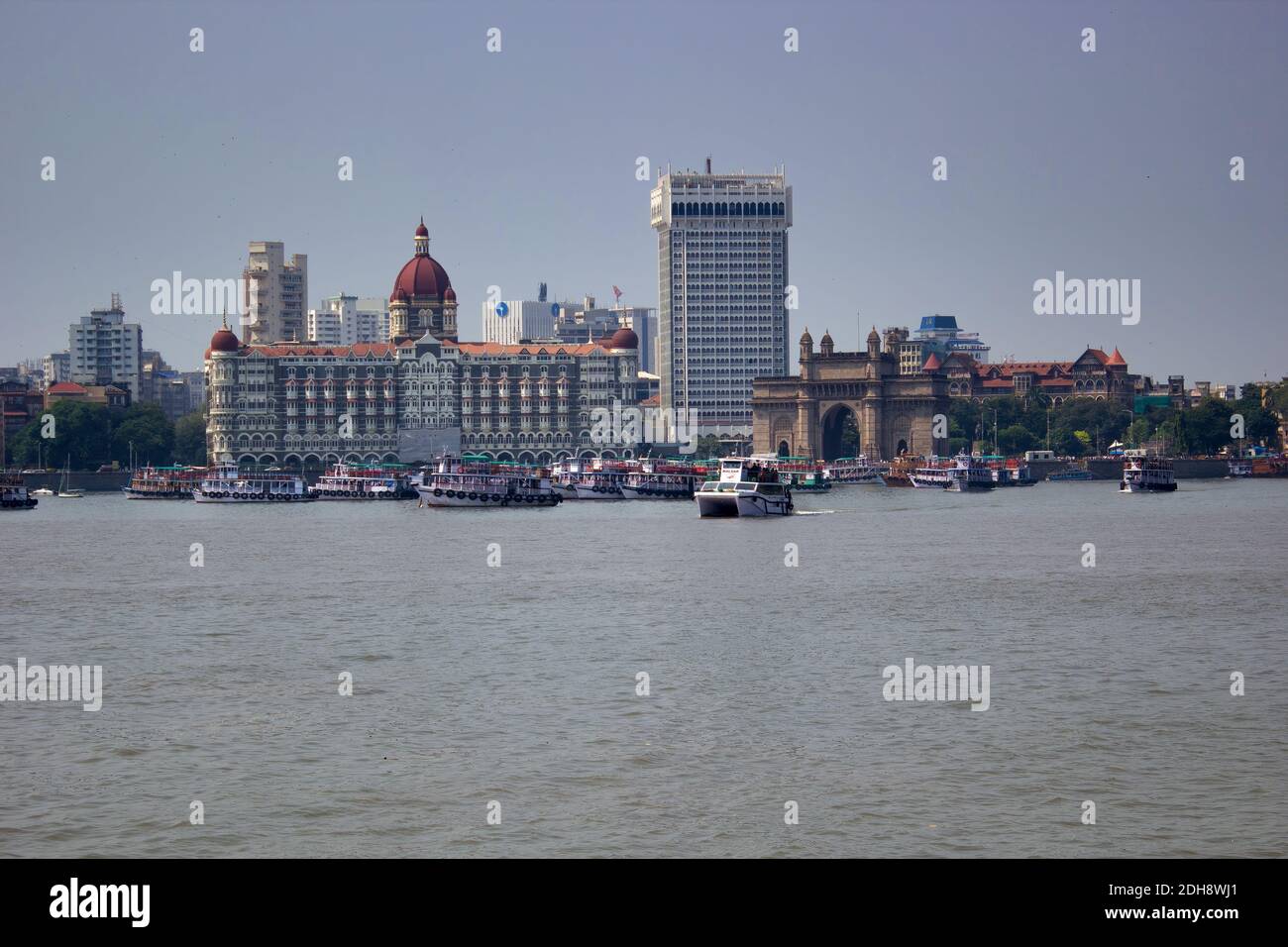 Mumbai, India: Wide angle shot of Gateway of India and Taj hotel ...