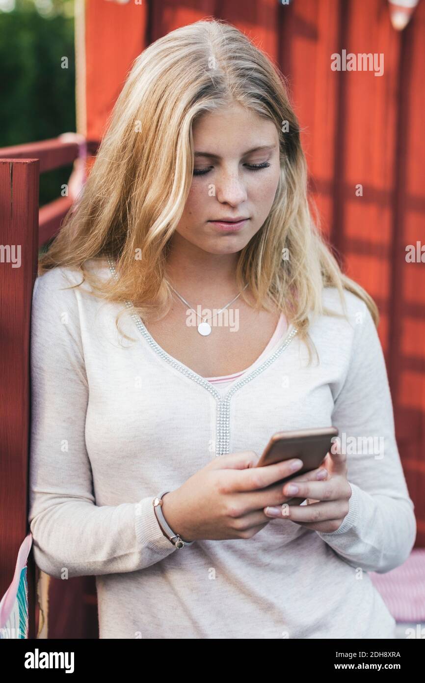 Smart phone house exterior hi-res stock photography and images - Alamy