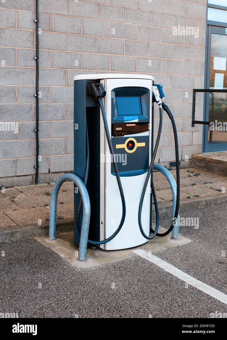 Electric recharging lane hi-res stock photography and images - Alamy