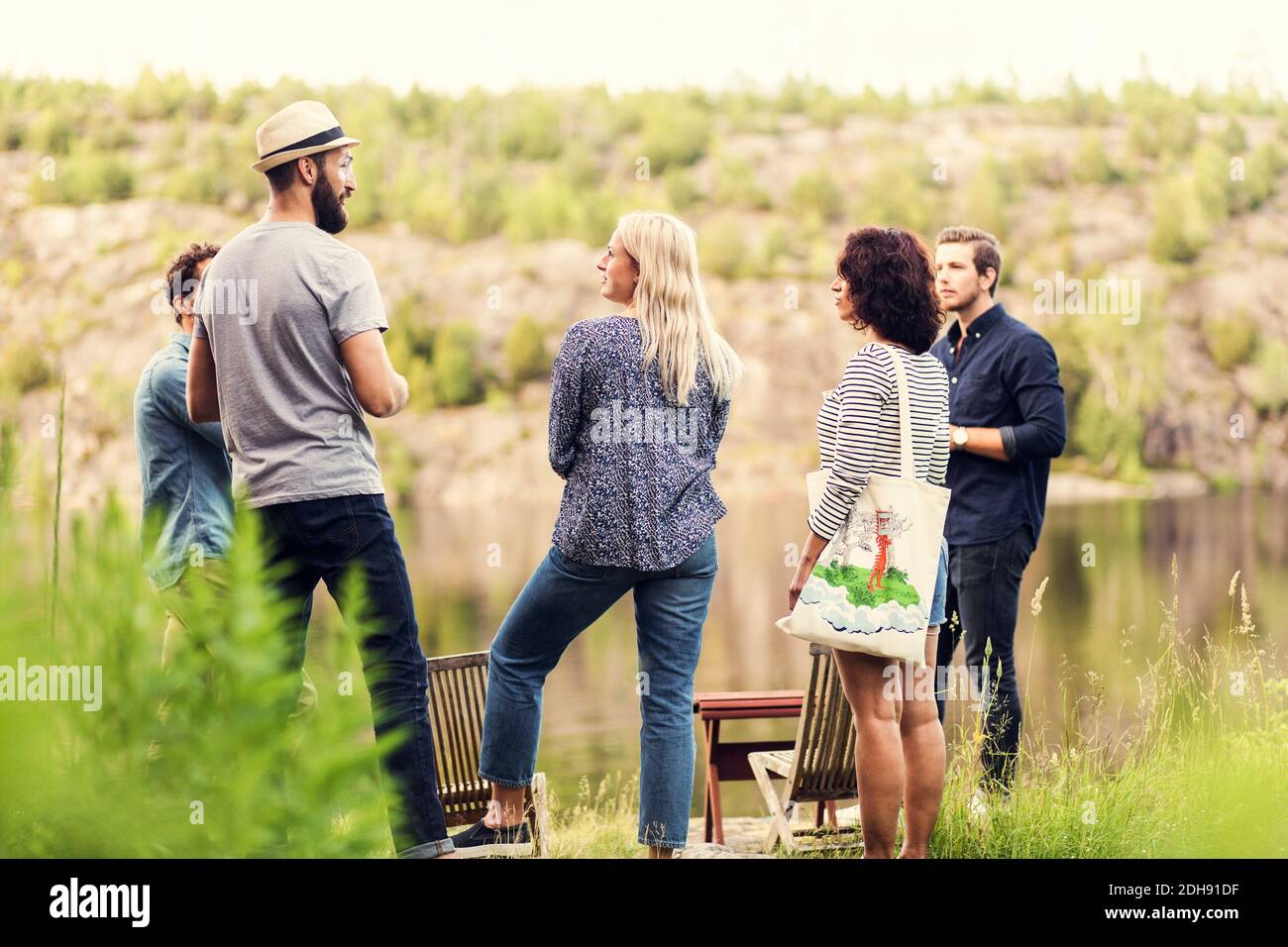 Women standing talking hi-res stock photography and images - Alamy