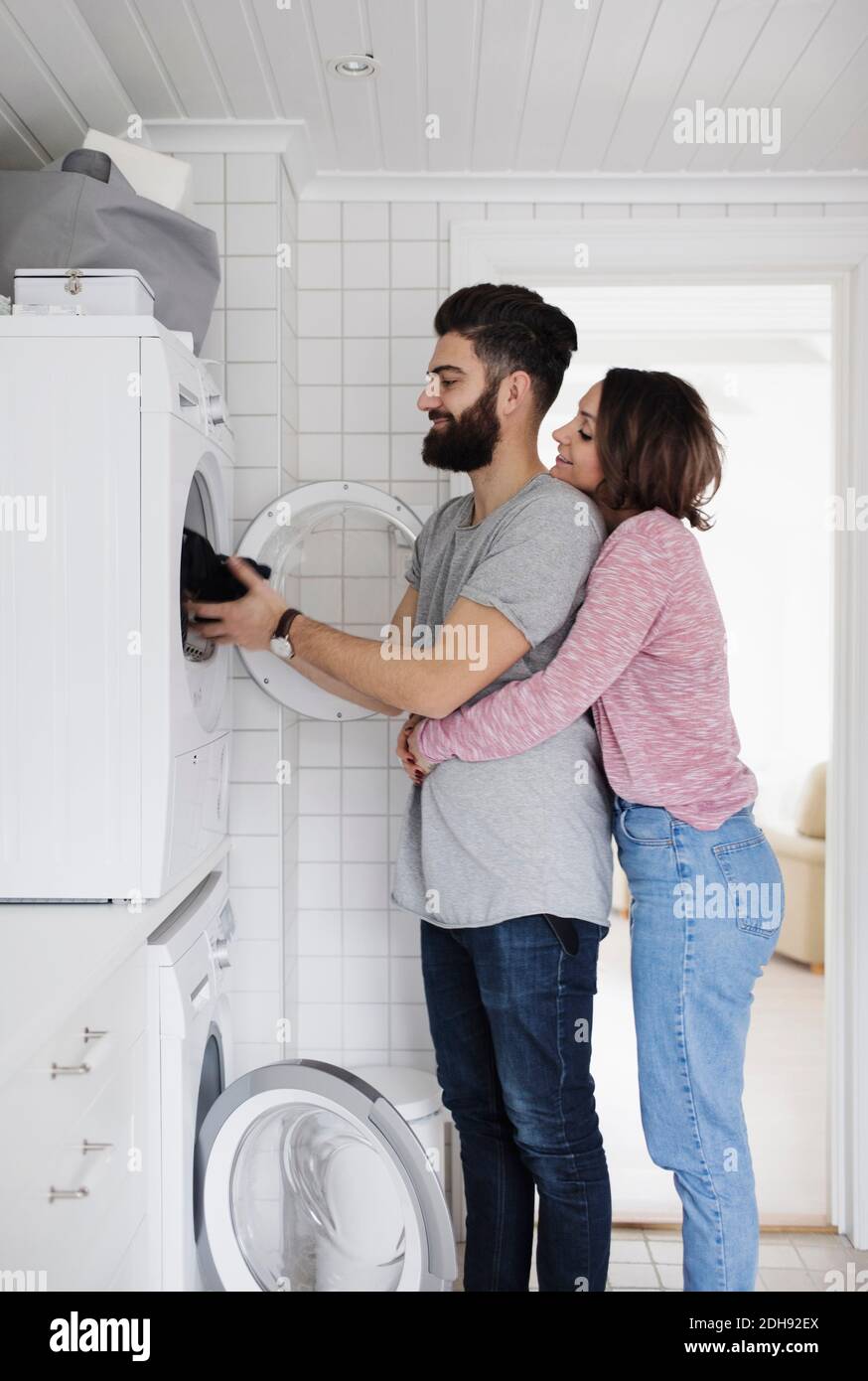 Two washing machines hi-res stock photography and images - Alamy