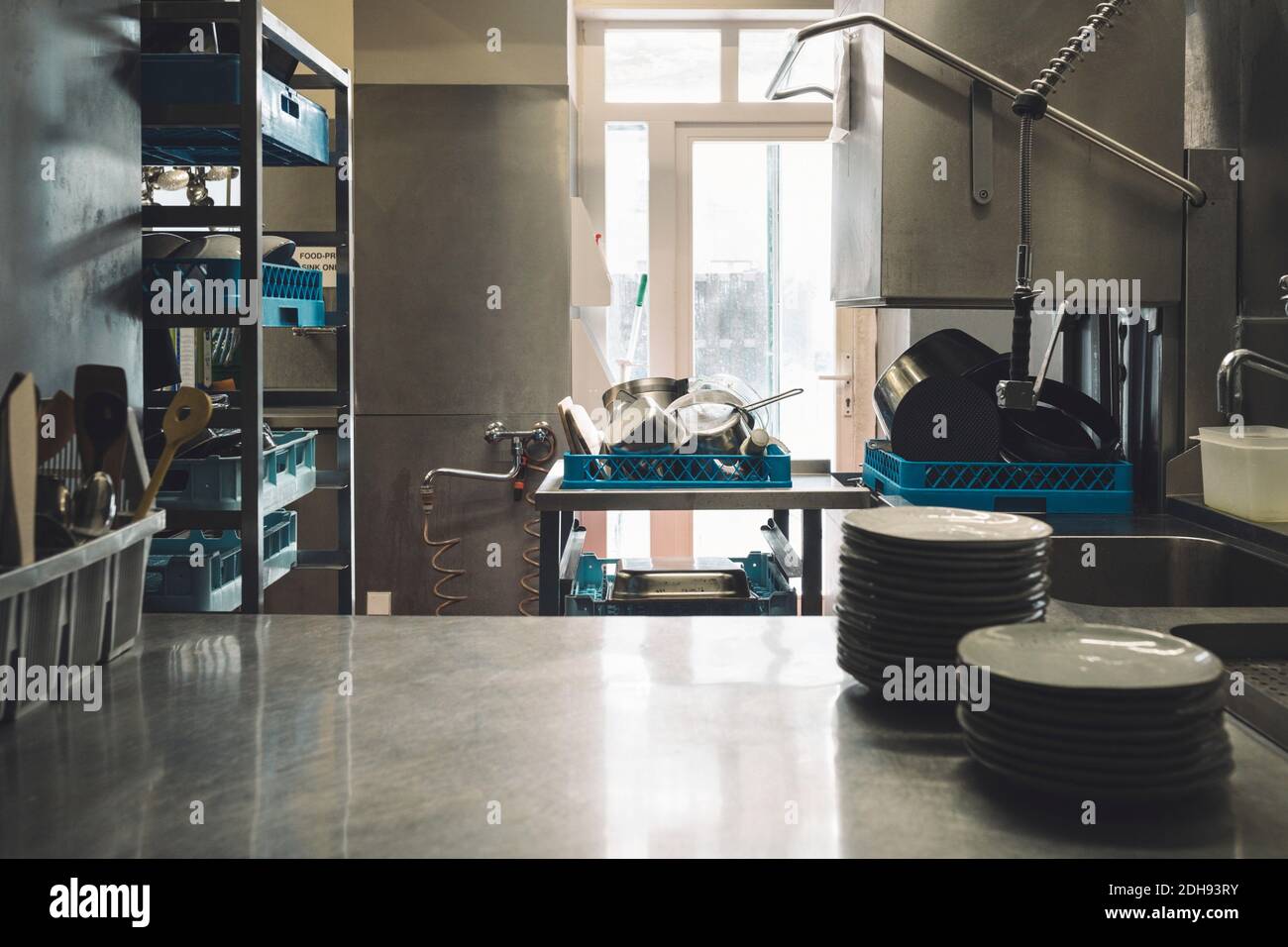 Arranged containers hi-res stock photography and images - Alamy