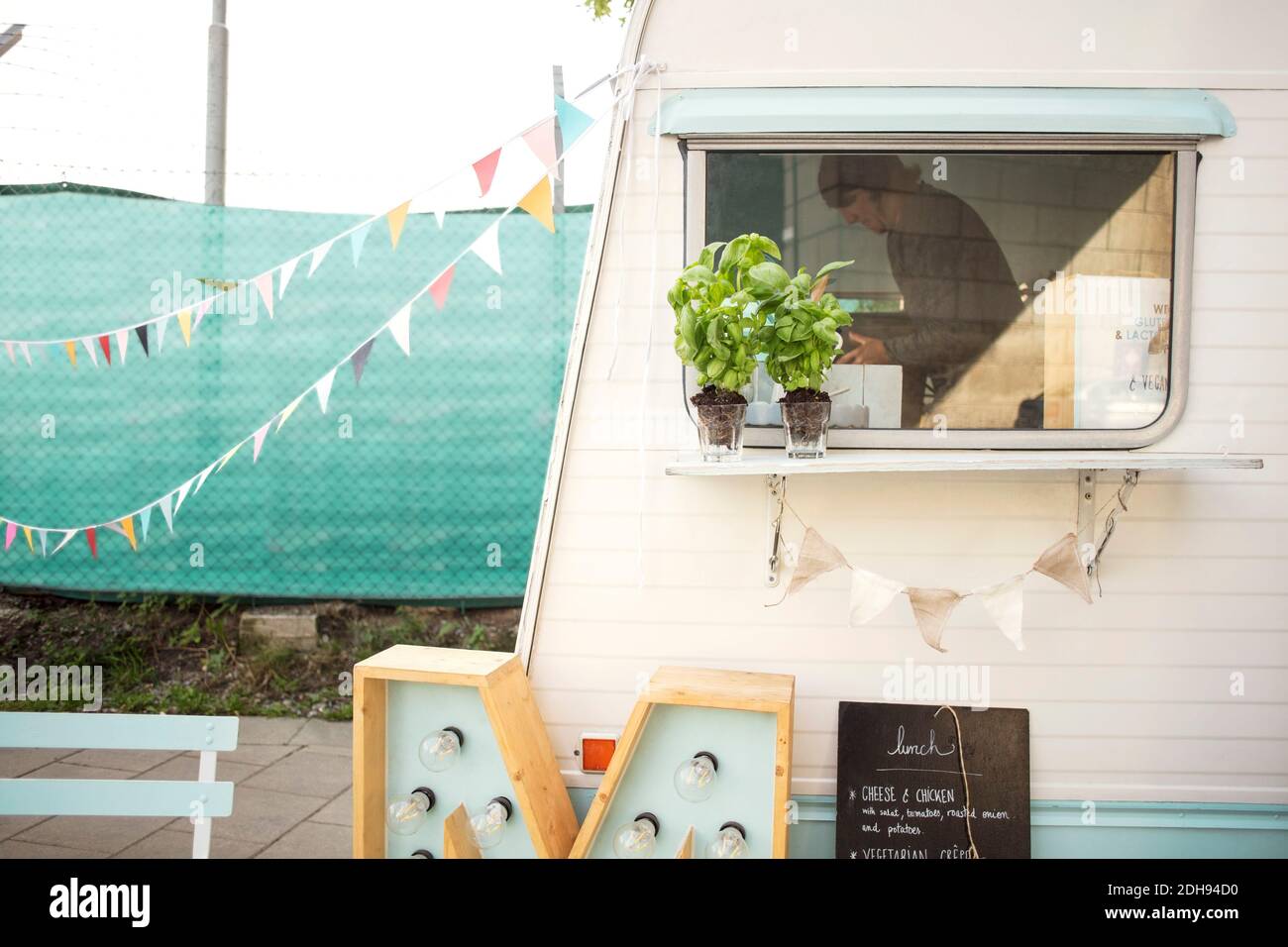 Street food vendor seen hi-res stock photography and images - Alamy