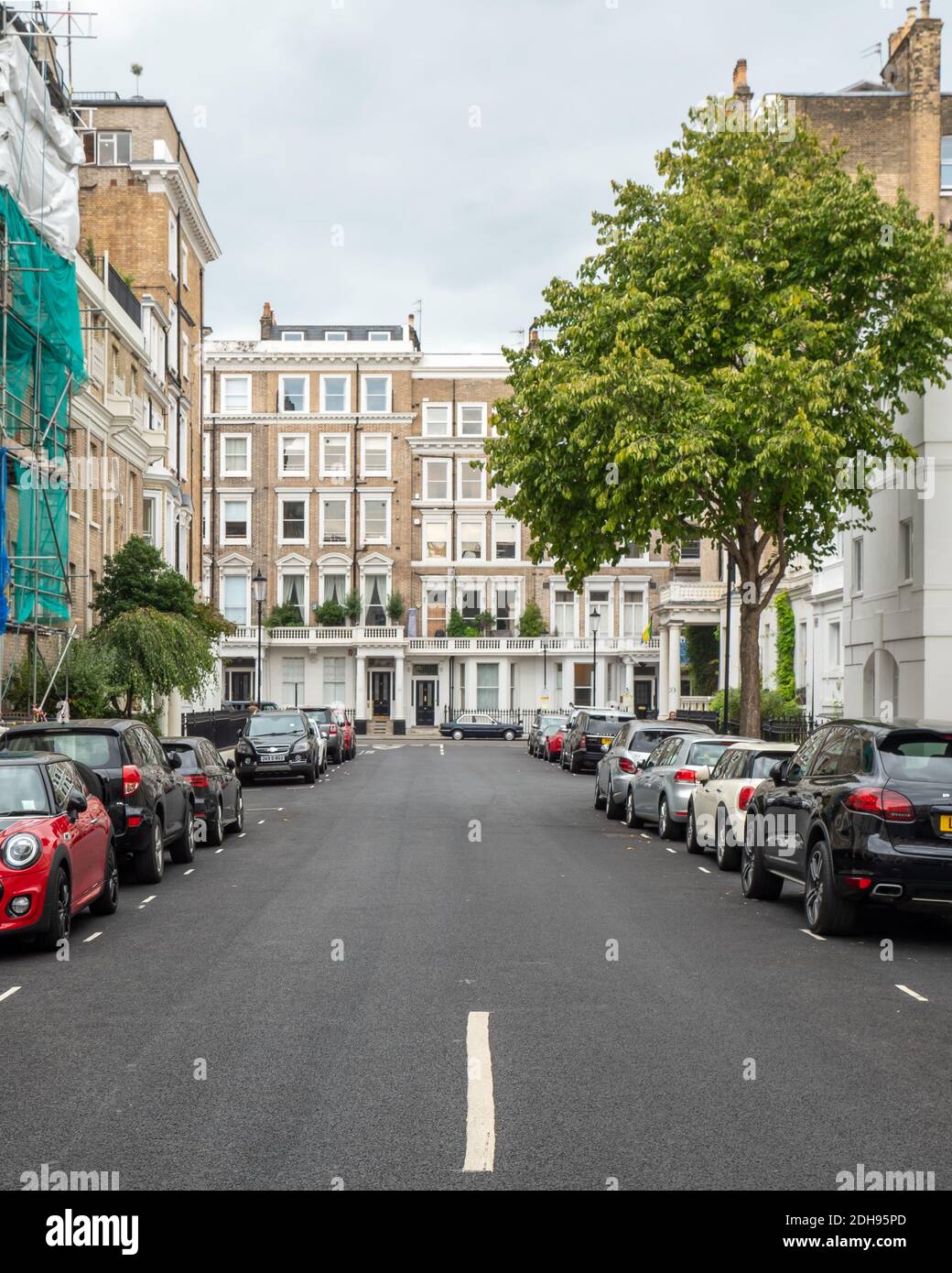 South Kensington townhouses, London, UK. Georgian town houses and ...