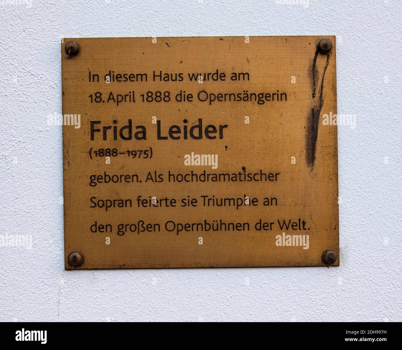 Memorial plaque on house where Famous Opera singer, Frida Leider (1888 ...