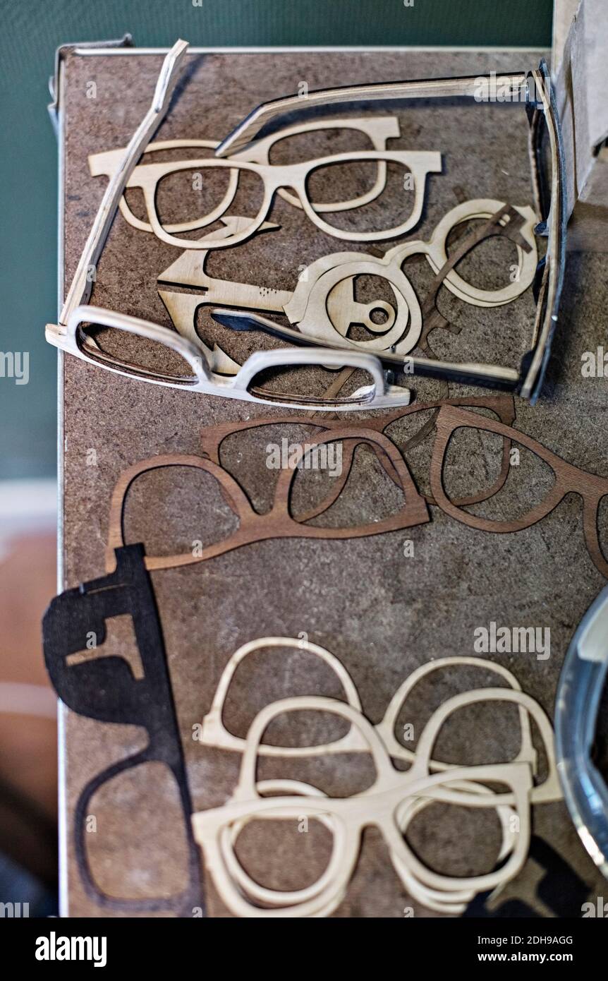 Frames hi-res stock photography and images - Alamy