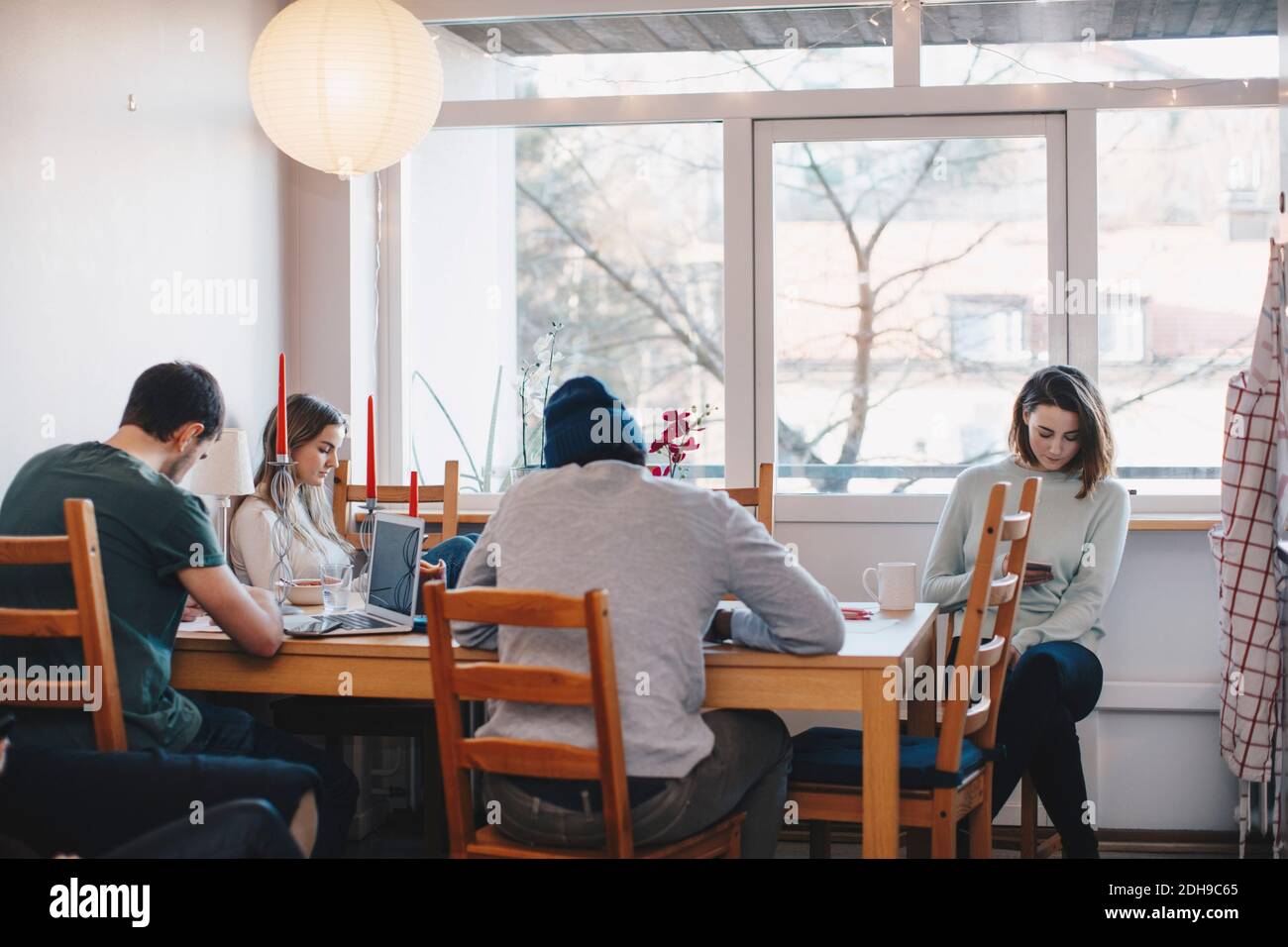 Roommates college hi-res stock photography and images - Alamy