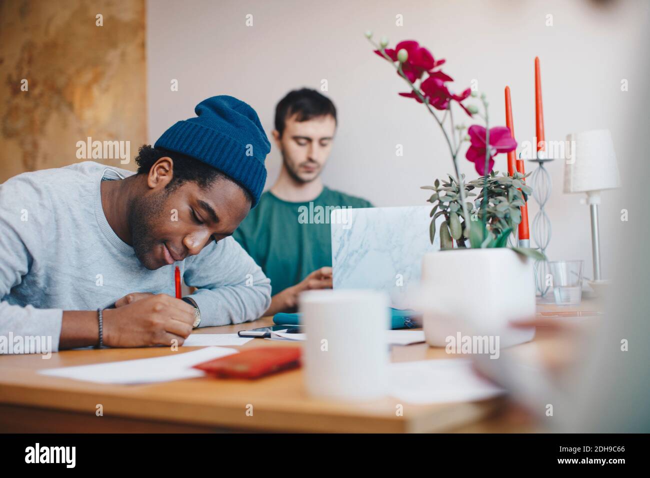 Men studying hi-res stock photography and images - Alamy