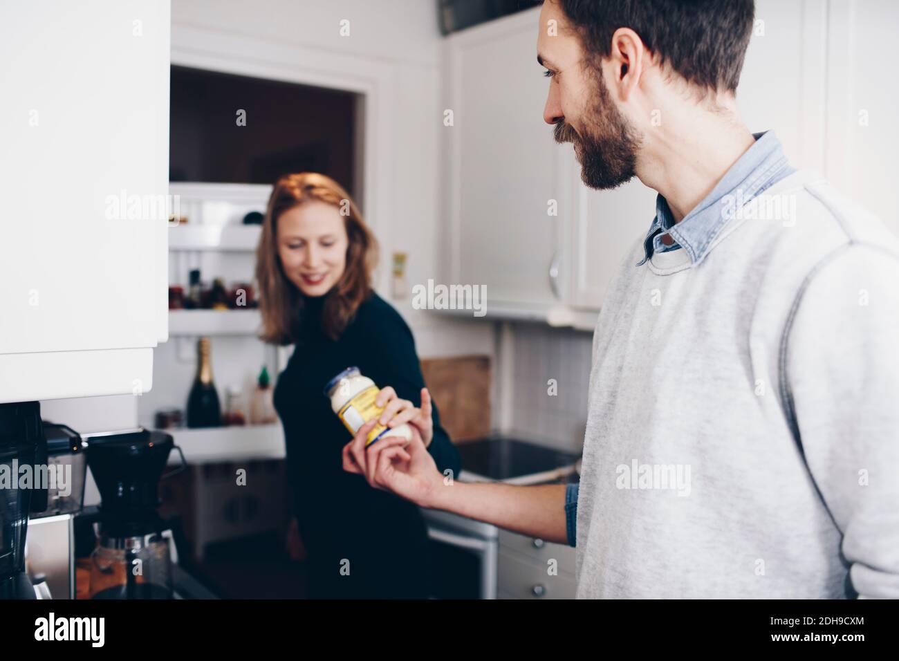 Giving food hi-res stock photography and images - Alamy