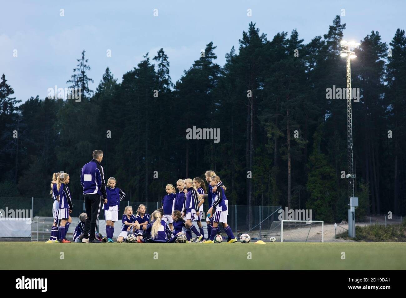 Team uniform hi-res stock photography and images - Alamy