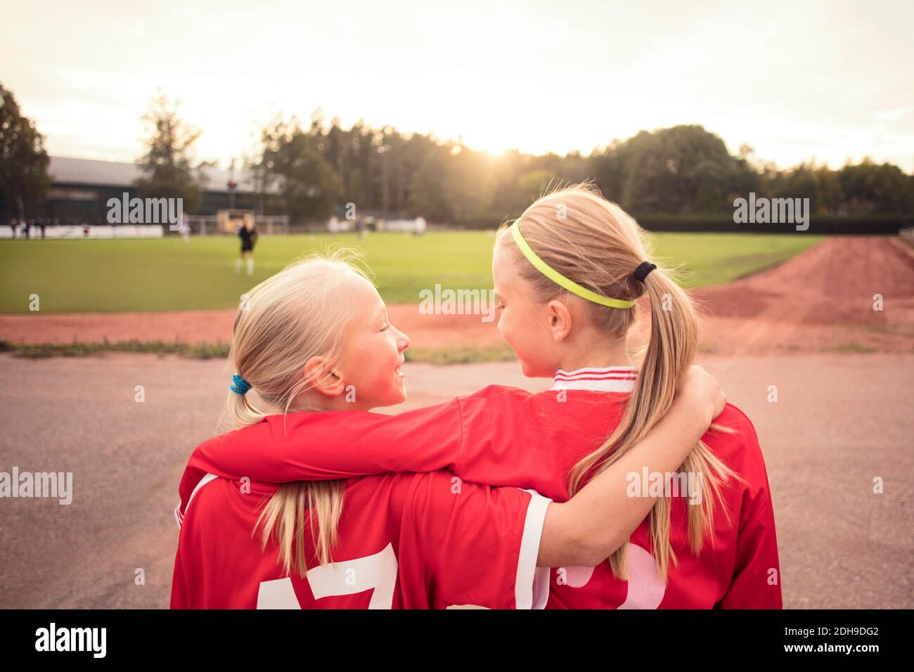 Soccer player back view hi-res stock photography and images - Alamy