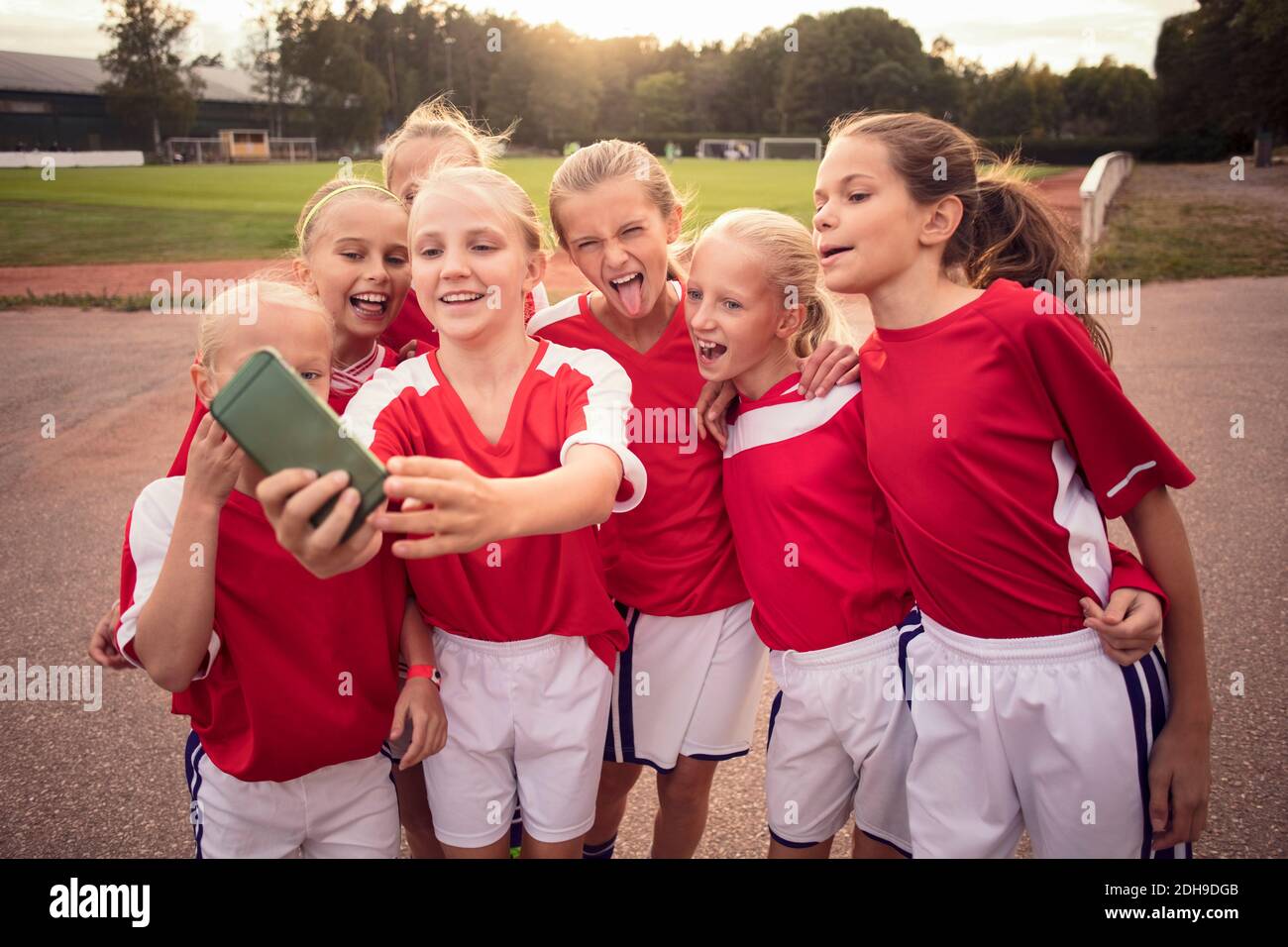 Soccer girls hi-res stock photography and images - Alamy